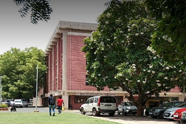 ગાંધીનગરમાં જૂના સચિવાલયનું કરાશે રિ-ડેવલપમેન્ટ, કચેરીઓ જર્જરિત થઈ જતા ...