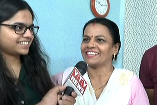 'ભાઈએ ખૂબ સપોર્ટ કર્યો, 8 કલાક ભણતી હતી': અમદાવાદની માનસી મીણાએ પાસ ...