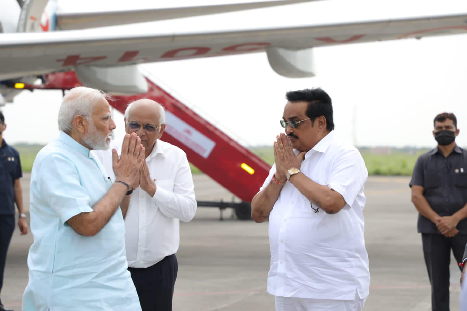 PM મોદીએ ગુજરાતની ઐતિહાસિક જીતનો શ્રેય જુઓ કયા નેતાને આપ્યો, બેઠકમાં ...