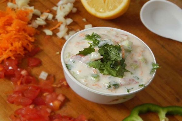 શાકની ગરજ સારશે ફટાફટ બની જતું આ ટેસ્ટી અને હેલ્ધી રાયતું, આજે જ કરો ...