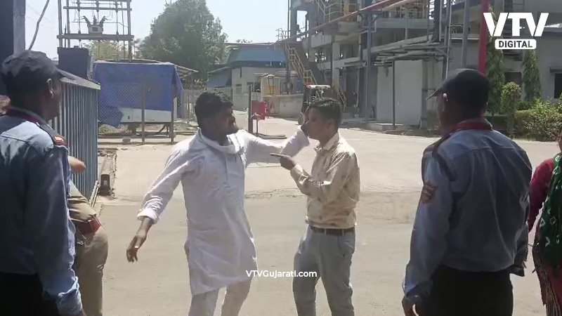 મૃતકના પરિવારજનને માર મારતા AAPના MLA ચૈતર વસાવા, કહ્યું '' પૈસા ...