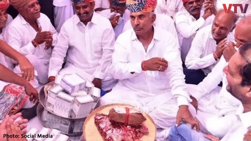 200 લાખ કેશ, 100 વિધા જમીન, એક કિલો સોનું, રાજસ્થાનમાં તૂટયો બધા ...